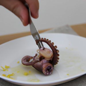 How to Eat Octopus: Tips for Cleaning, Cooking, and Pairing with Other ...