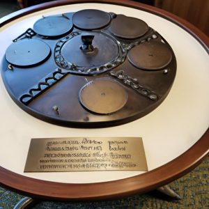 Who Invented the Lazy Susan? Exploring the Fascinating Origin Story ...